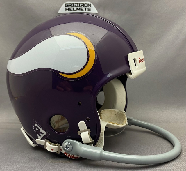 Minnesota Vikings 1961 Riddell VSR4 Gray one bar mask (last one)