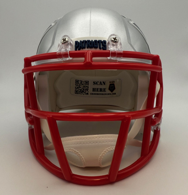 Patriots Mini Helmet V Front Bumper