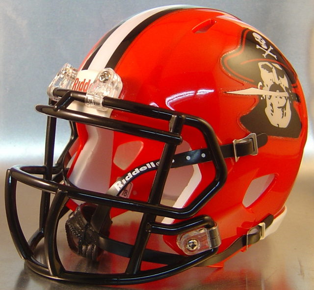 Pewaukee Pirates HS 2014-2015 (WI) Riddell Speed (only 1 left)